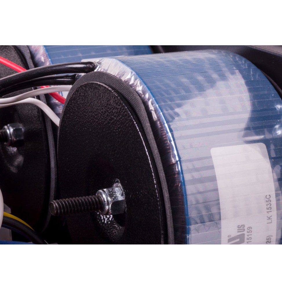 MCA 325 GEN2 ist ein 3-Kanal-Leistungsverstärker mit 225 Watt pro Kanal ...