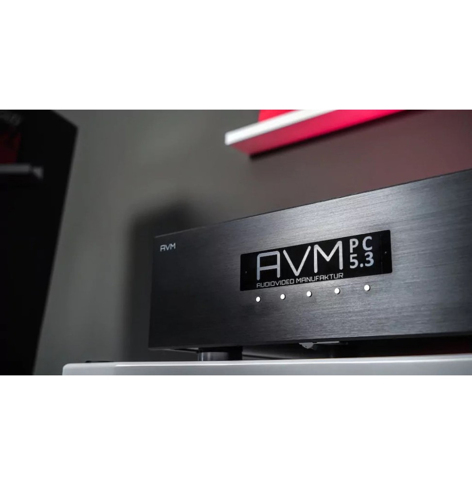 Der PC 5.3 von AVM gewährleistet eine saubere Stromversorgung für ...